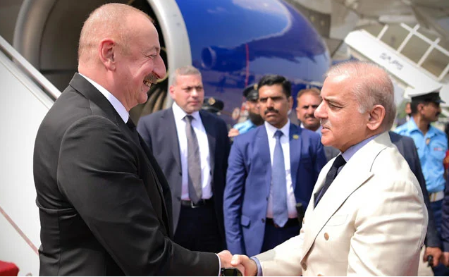 Pakistan warmly welcomes Azeri President Ilham Aliyev with grand ...