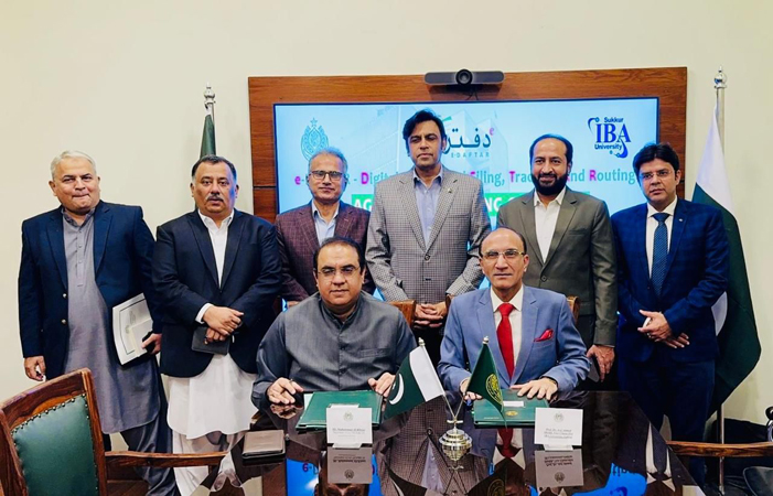 Govt, IBA University sign deal for e-DAFTAR system - Daily Times