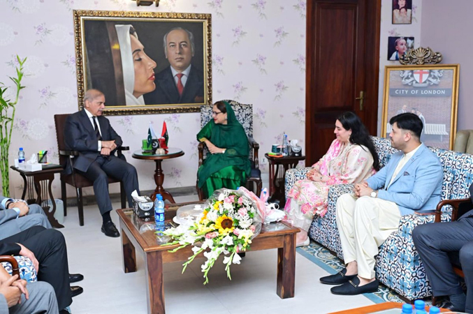 PM Shehbaz visits Faryal Talpur’s residence to felicitate daughter’s ...